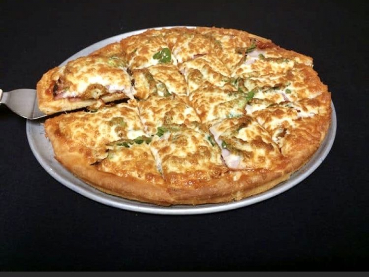 Western Pizza | Catering Services | Banquet Rooms | Southern Saskatchewan